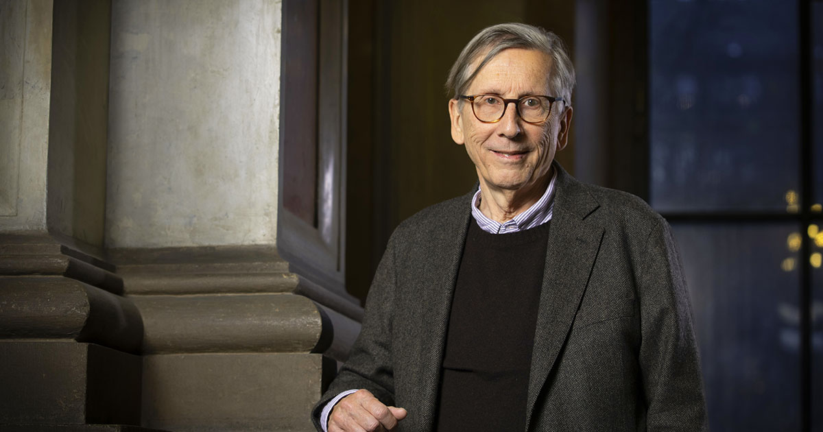 Staffan Carlsson tilldelas Axel Hirschs pris - Albert Bonniers Förlag