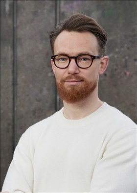 Johan Floderus utkommer med bok om tiden som gisslan i Iran